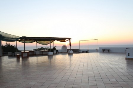 VILLA SPADARA FORIO – Keluar